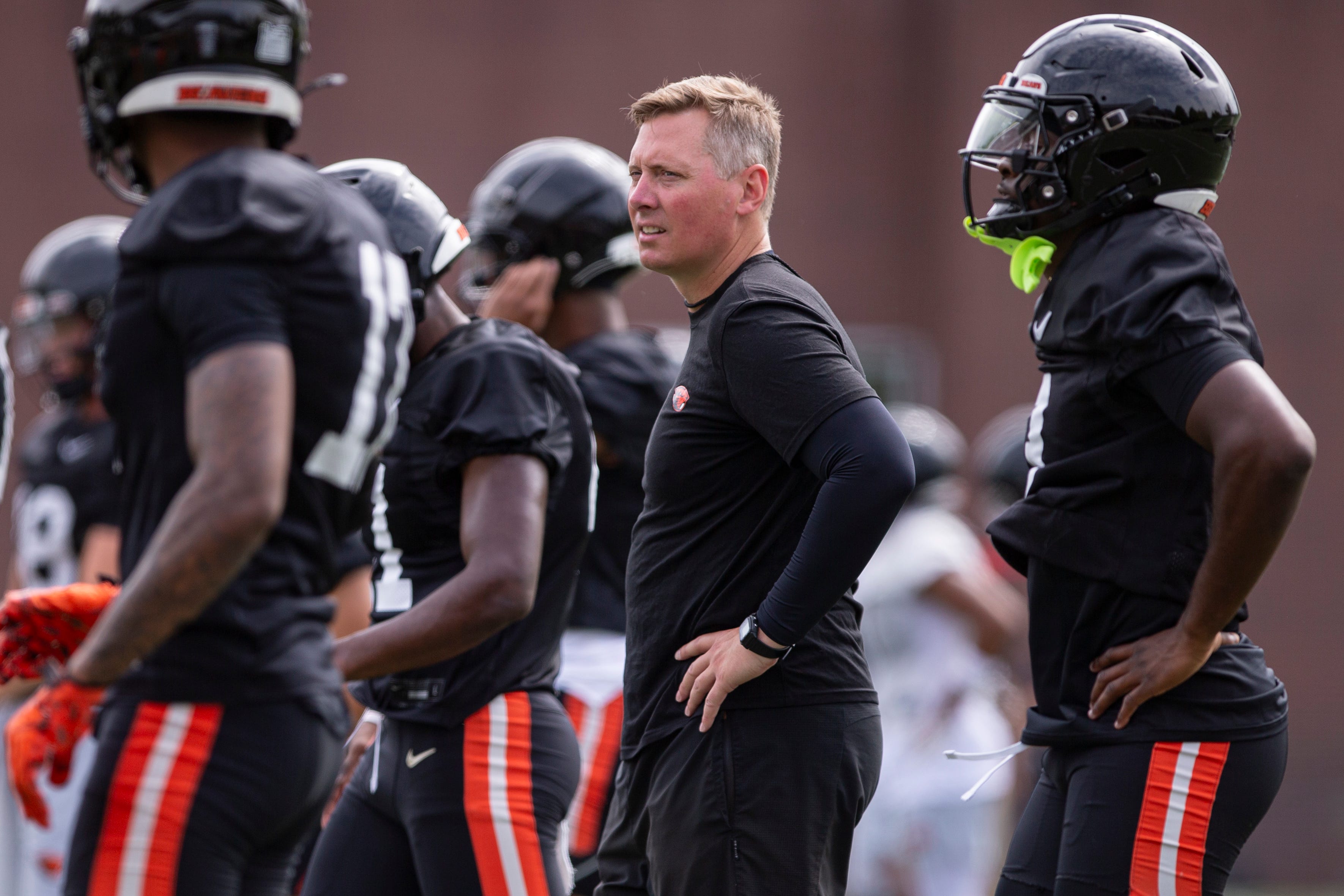 Oregon State football coach Trent Bray talks California, depth chart ...