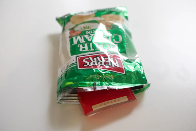 Eric Adams Advisor Handed Reporter Cash Stuffed In Bag Of Potato Chips