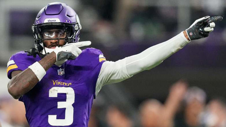 Vikings Exploring Trade for WR, Could Target $68 Million All-Pro