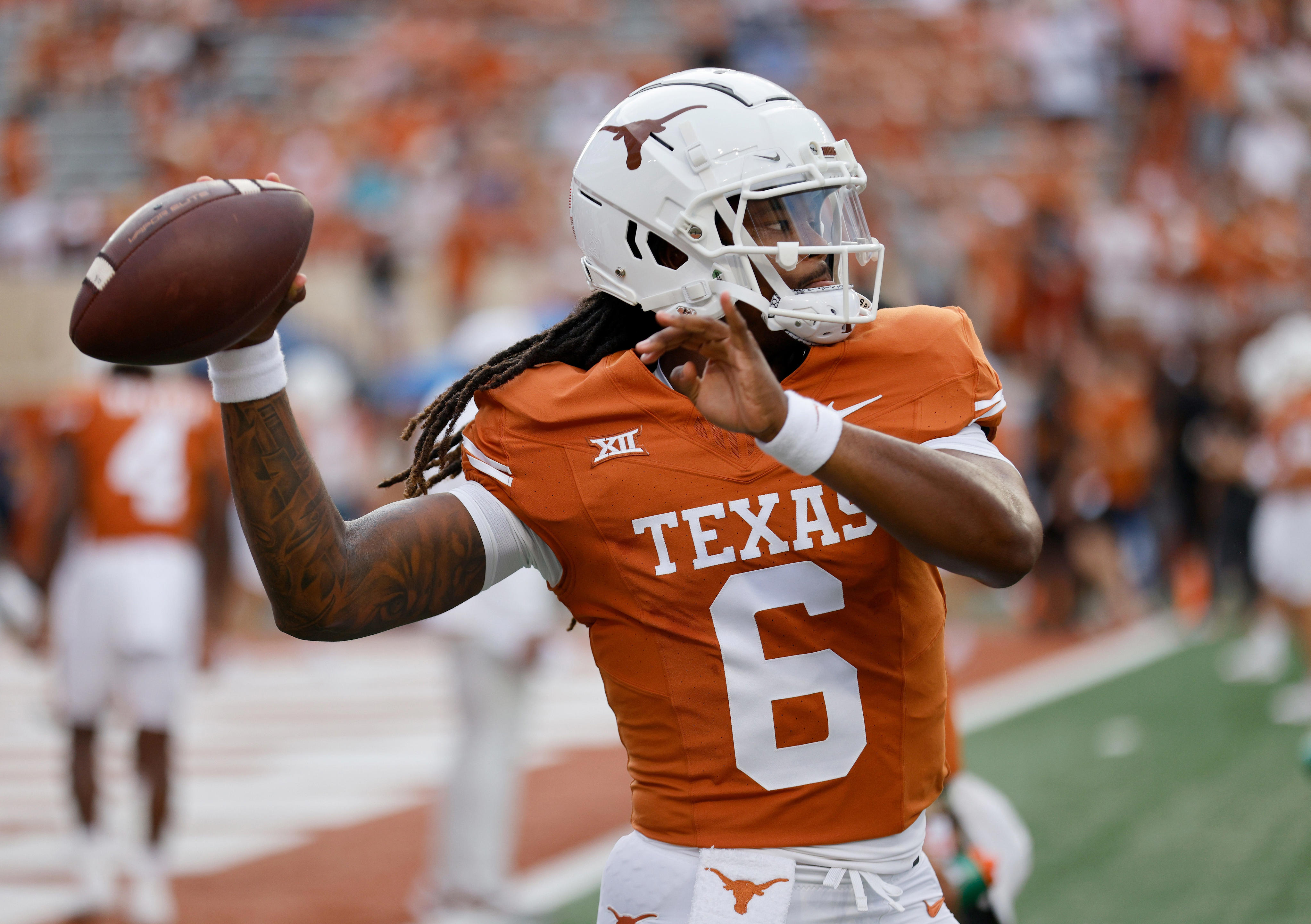 Former Longhorns QB lands starting job in Pac-12