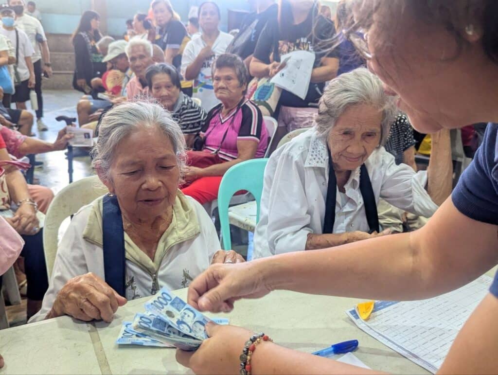 Cebu City seniors to receive cash aid on Dec. 11