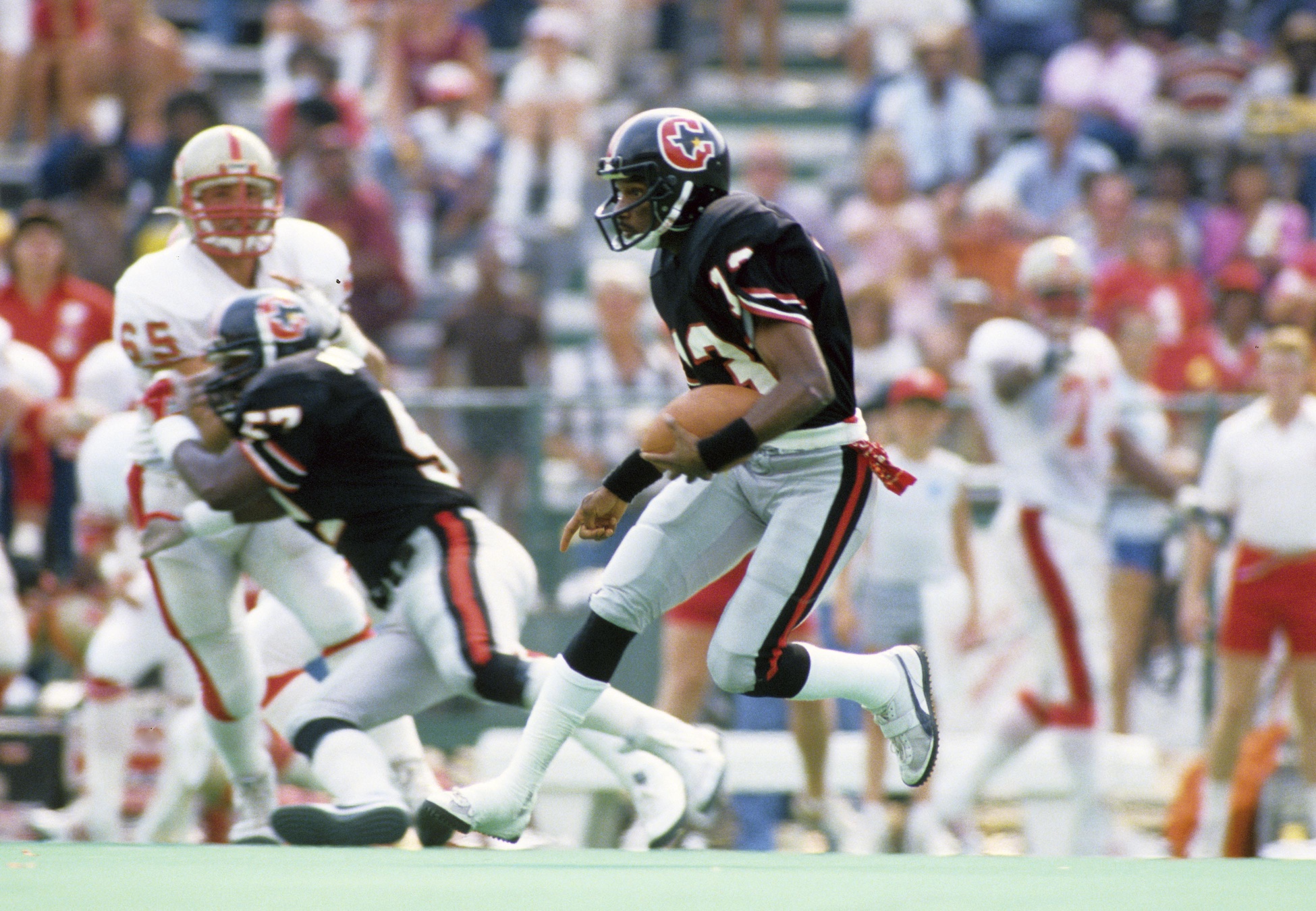 Top 10 Lightest Players in NFL History