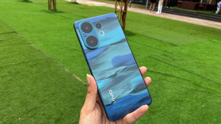 Vivo V60 5G review: Does a sleek design, upgraded camera live up to the ...