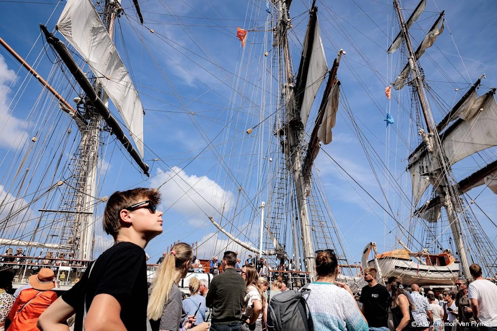 Drukte komt op gang op tweede dag SAIL