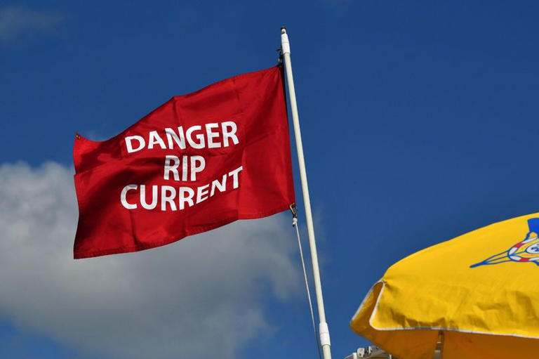 Hurricane Erin 'perfect storm' for Florida surfers but locals warned of ...