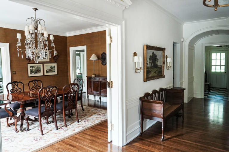 Historic Georgian home in the Highlands boasts 5-bedrooms, a ...