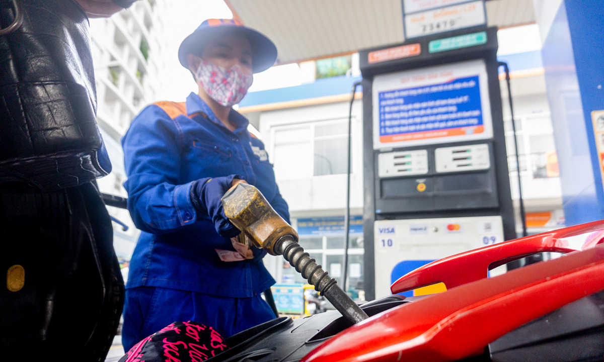 Gasoline prices reach 7-week high