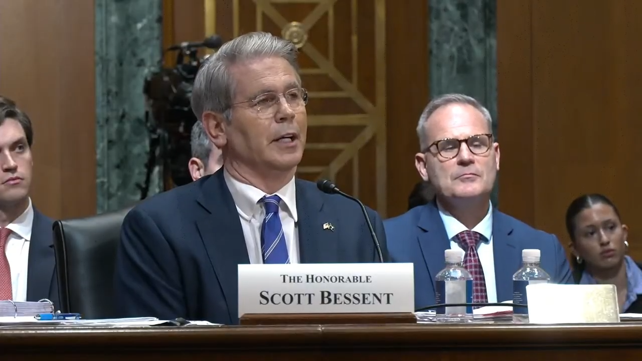 'Sir, That's Just Not Correct': Multimillionaire Scott Bessent Trembles ...