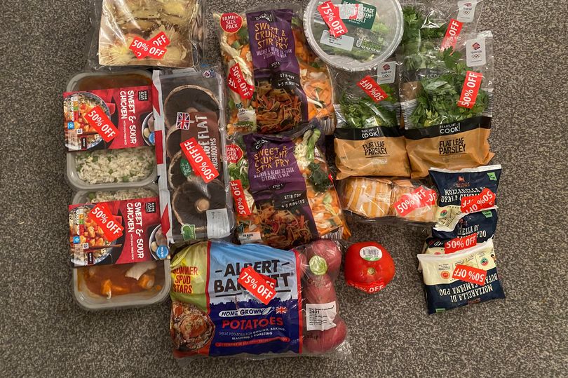 I tried Aldi's £3.30 Too Good To Go bag and there was so much food I ...