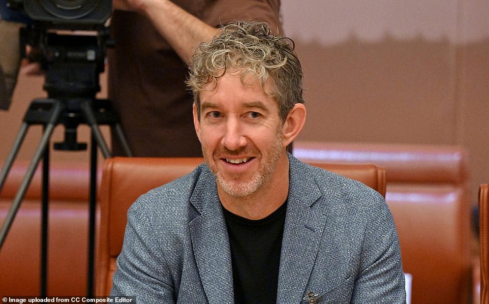 Tech billionaire arrives three hours late to Albanese's roundtable