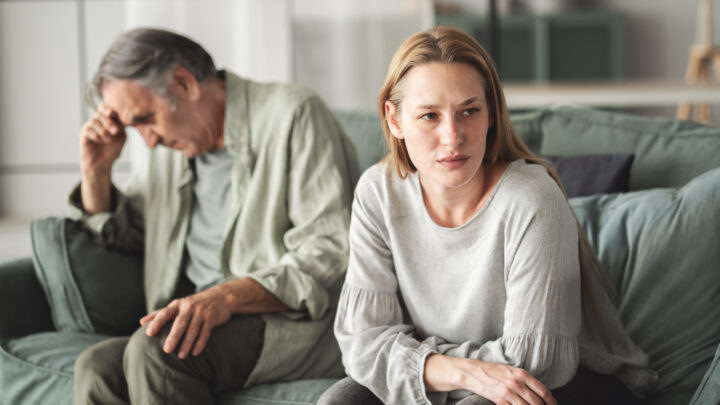 Thoughtless Things Parents Do To Their Adult Children That Really Hurt