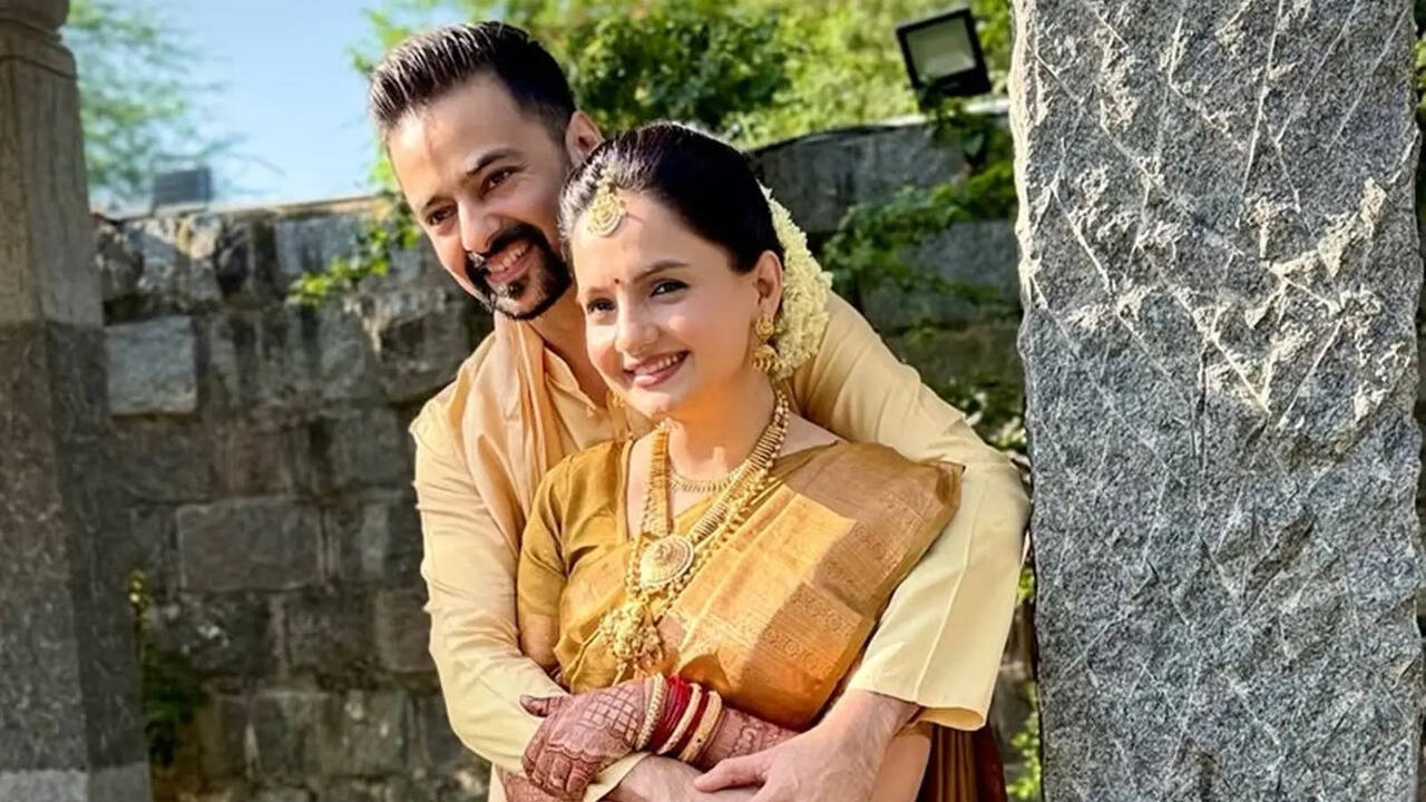 Giaa Manek Announces Surprise Wedding With 'Friend' Varunn Jain: Gopi Bahu's Marriage Post Is ...