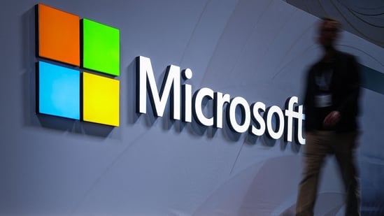 Microsoft software engineer arrested in the US for protesting…