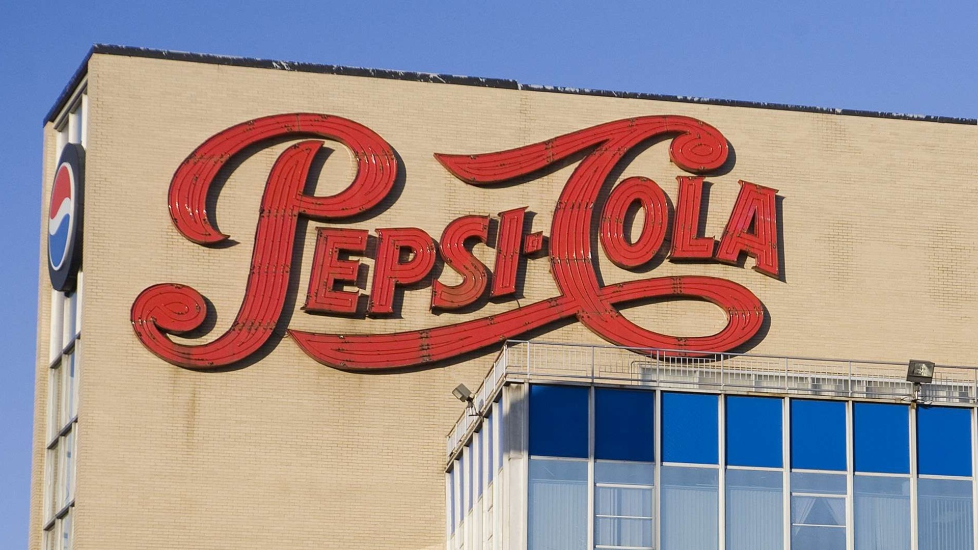 5 Stocks To Provide Stable Income Amid Trump’s Trade Policies ...