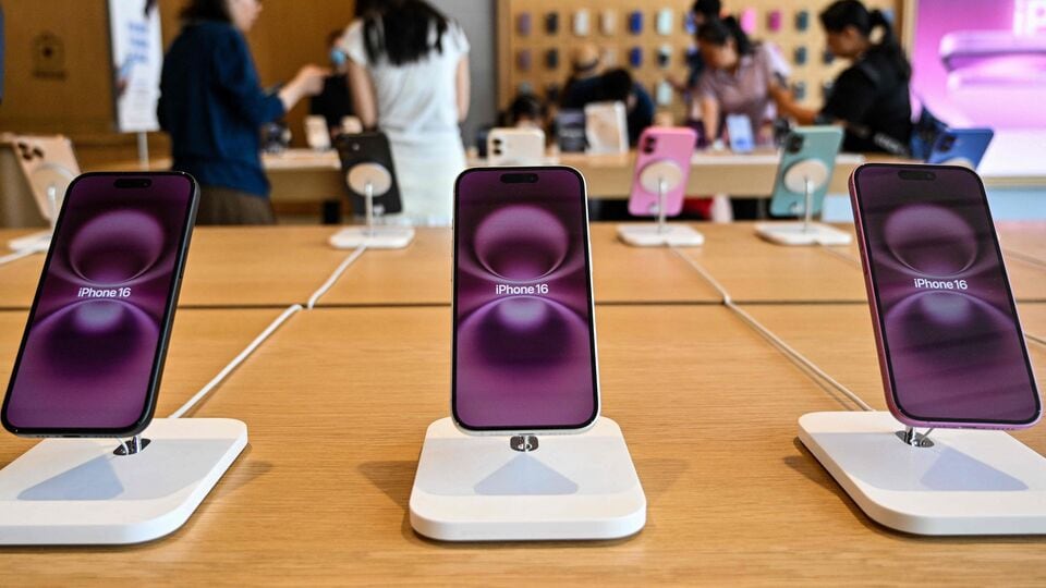 India overtakes China in smartphone exports to the US; trade rises to ...
