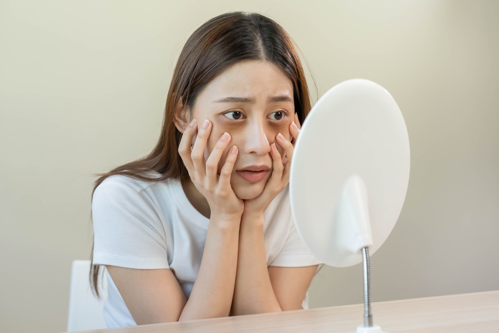 Do You Often Wake Up With a Puffy Face? Then You Should Avoid These Foods
