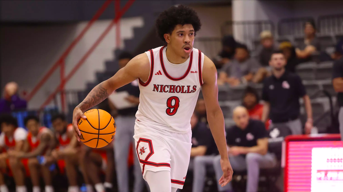 From sharpshooter to playmaker? Michael Gray Jr.'s new role at Wichita ...