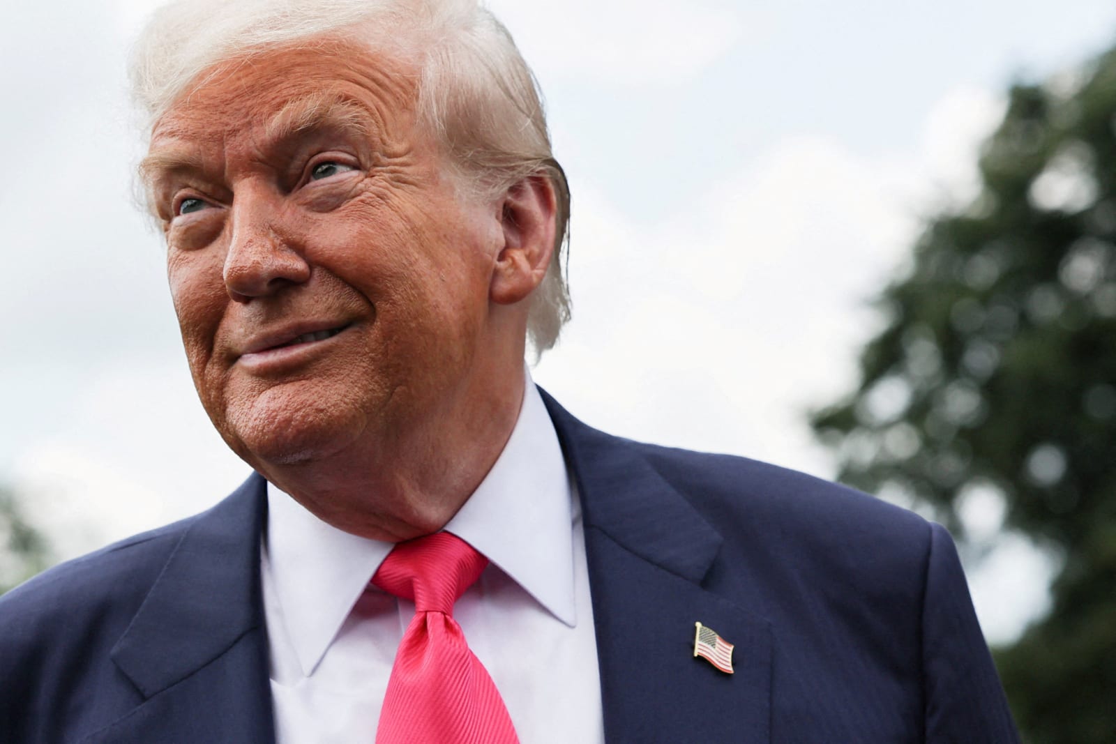 This bootlicking concession to Trump is simply stunning | Opinion