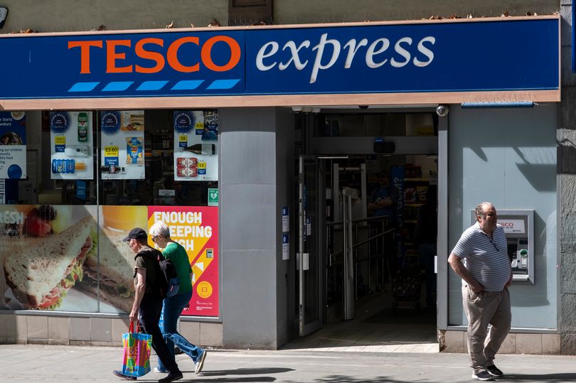American in Tesco for first time can't get over UK vs US supermarket ...