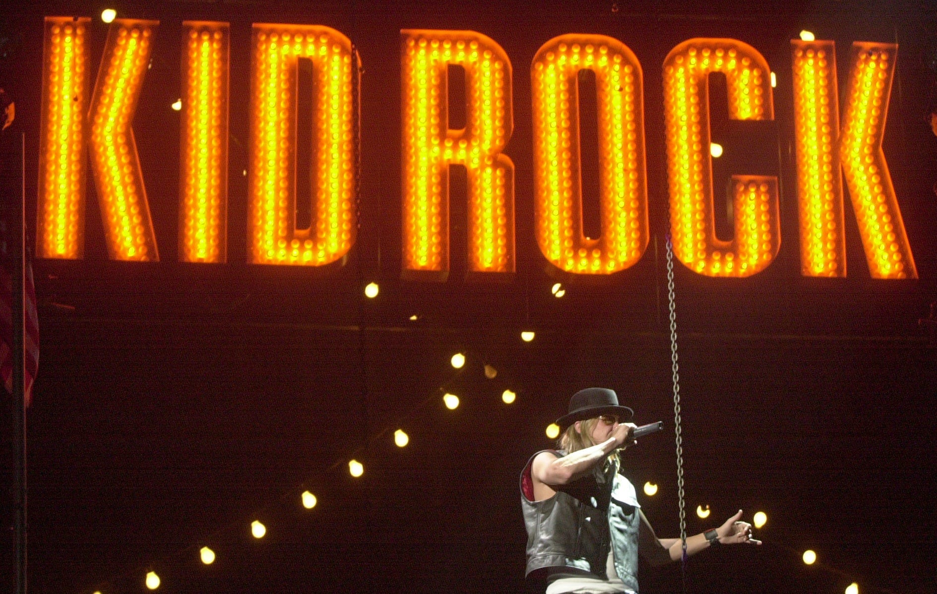 A huge rodeo and music festival is coming to Phoenix. Your guide to ...