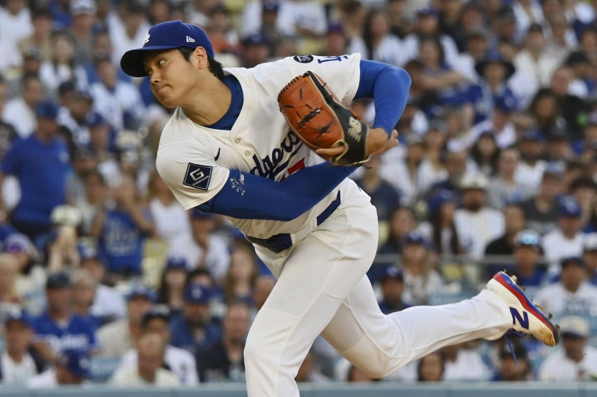 Watch: Shohei Ohtani hit by 93-mph line drive in Dodgers' loss to Rockies