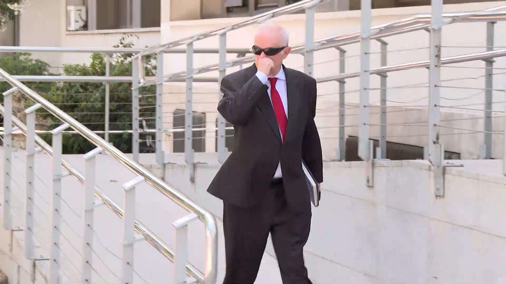 El juez Peinado utiliza una metáfora sobre robar gallinas para hablar ...