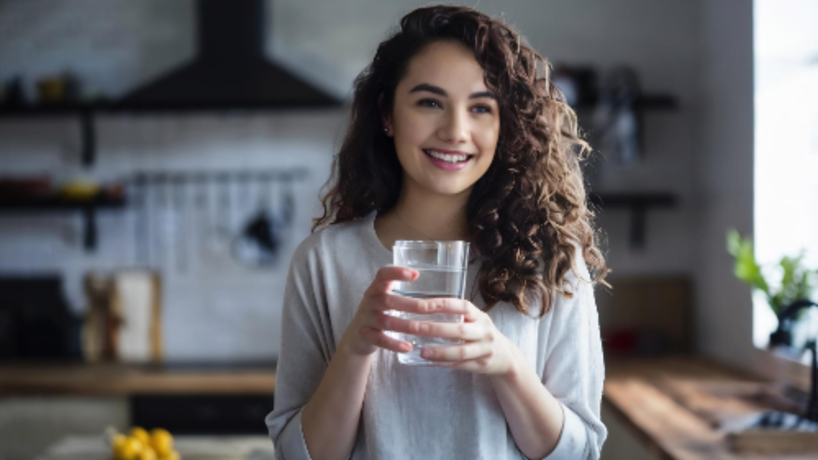 Which Water Is Best for Hydration? Plain, Electrolyte, Detox or Salt ...