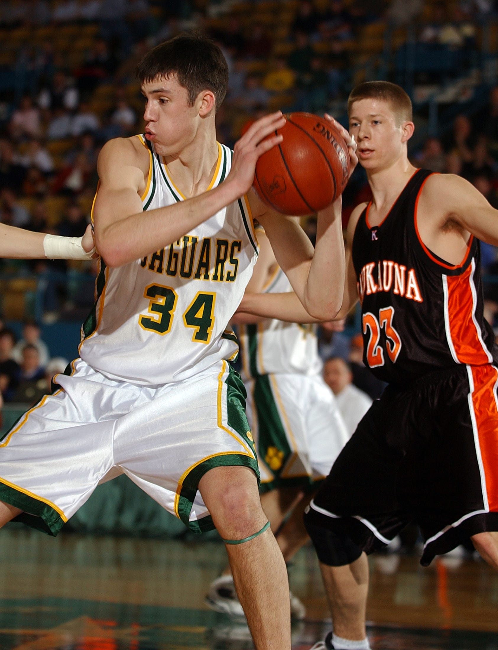 Ashwaubenon High School to induct legendary athletes, coaches into its ...
