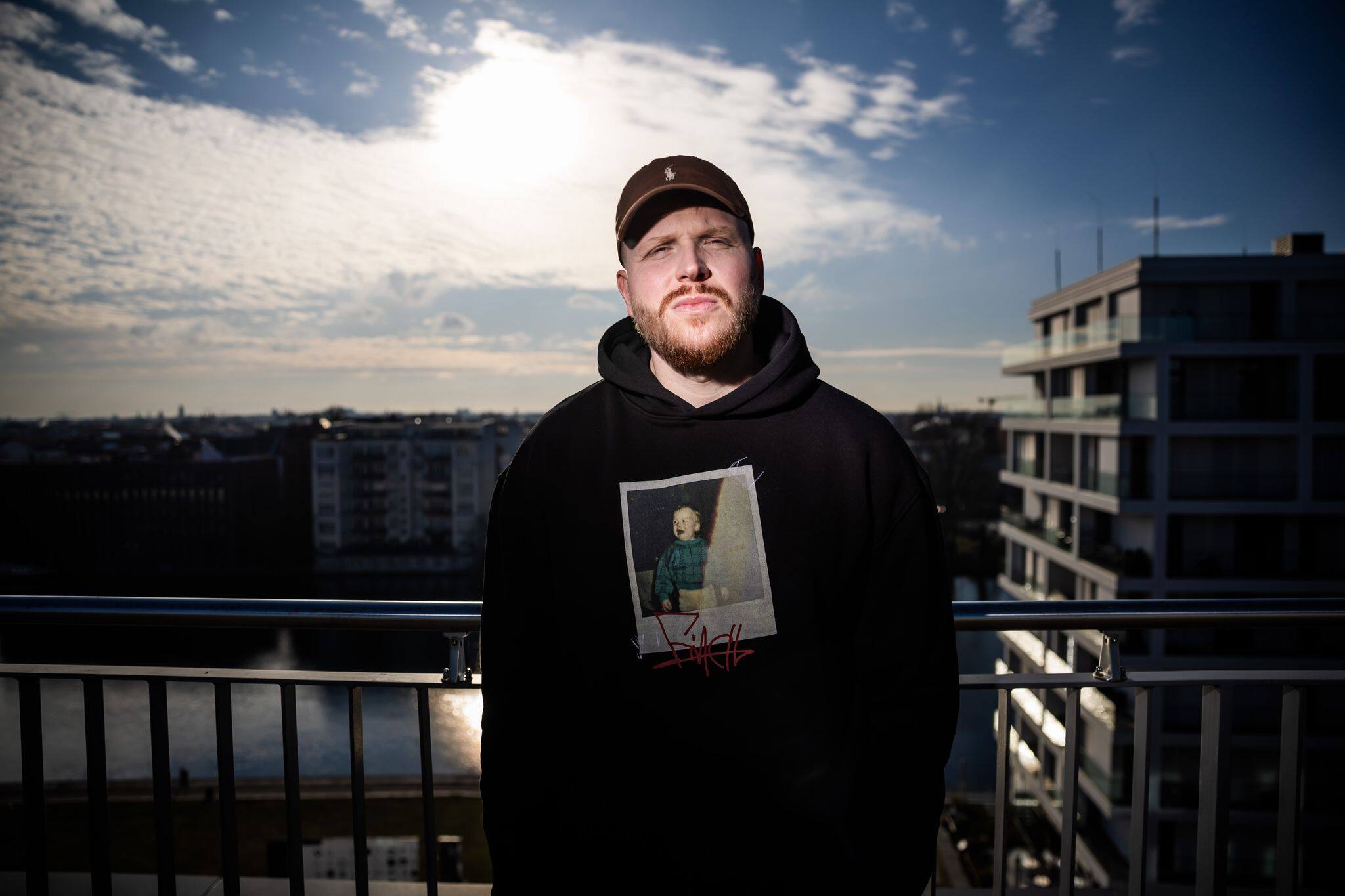 Finch-Konzert in Frankfurt: Rapper schmeißt übergriffigen Fan raus