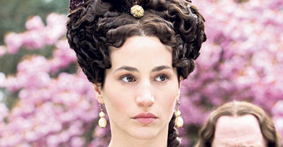 The Shadow Queen Earned Her Dark Nickname