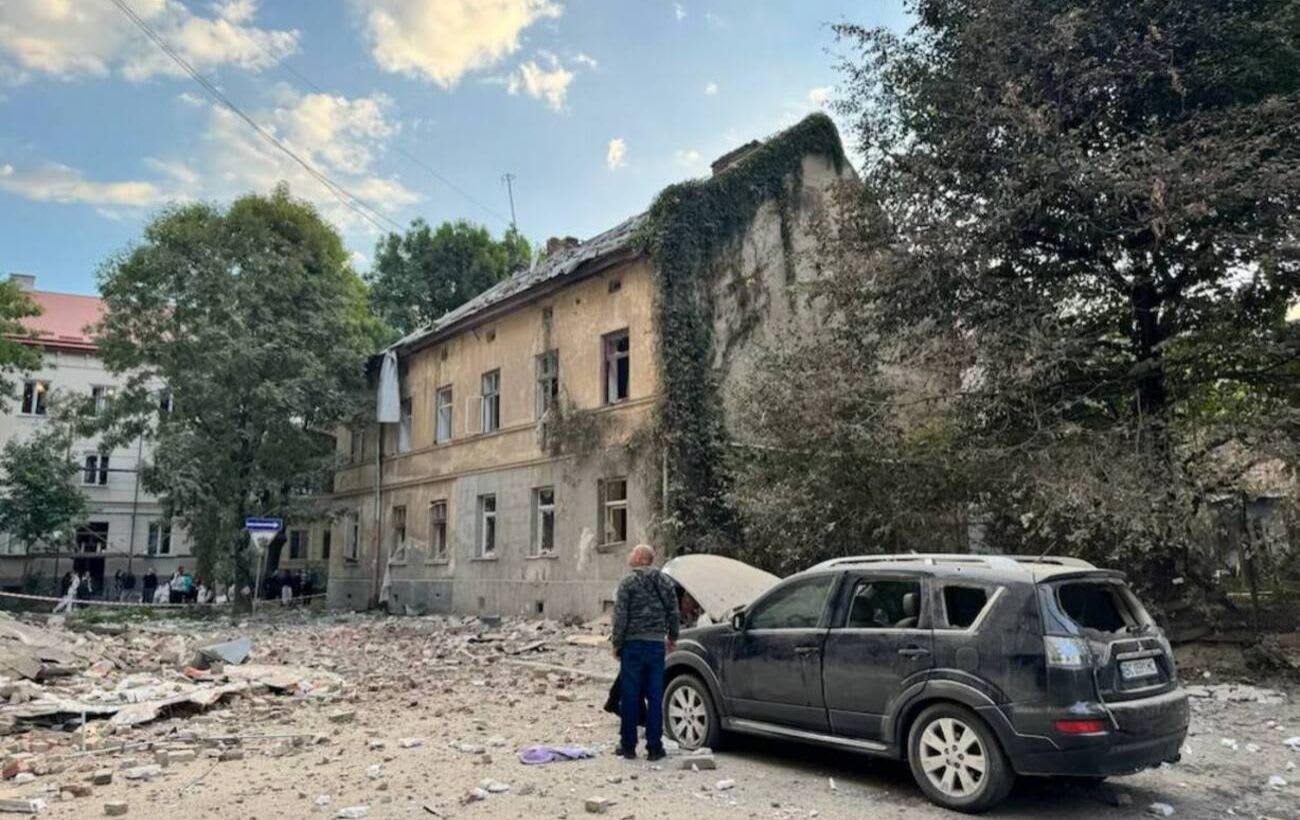 Russia massively strikes Ukraine's Lviv, Zaporizhzhia, Mukachevo ...