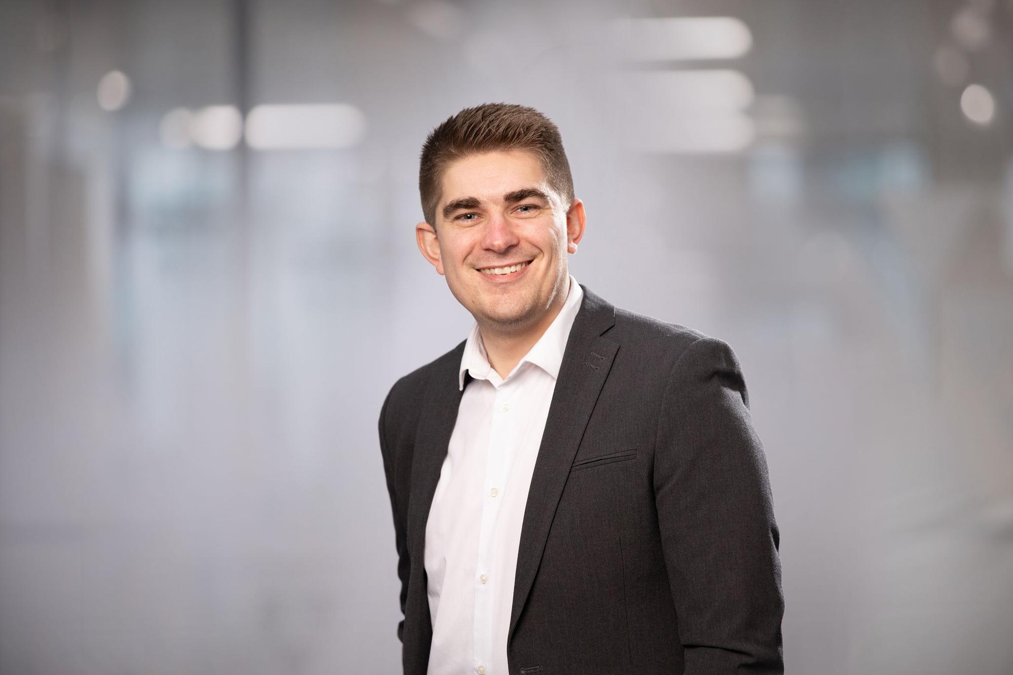 Azets promotes Portsmouth man into senior Payroll Services role