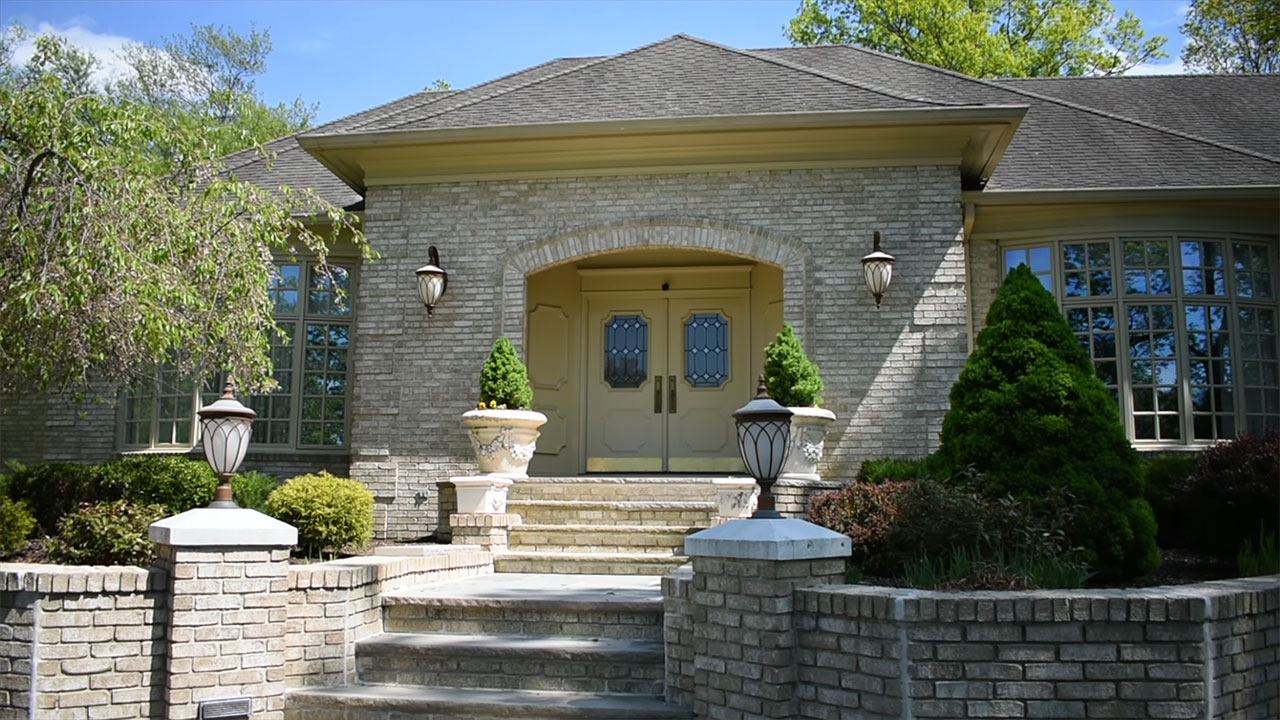 7 house details that give off rich and famous energy