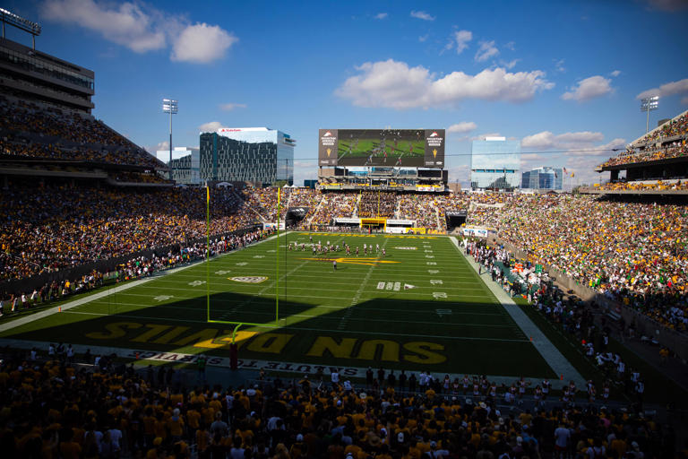 Arizona State football edges West Virginia with late field goal in Big ...