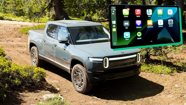 Rivian’s R1S And R1T Don’t Have CarPlay. This $400 Device Fixes That
