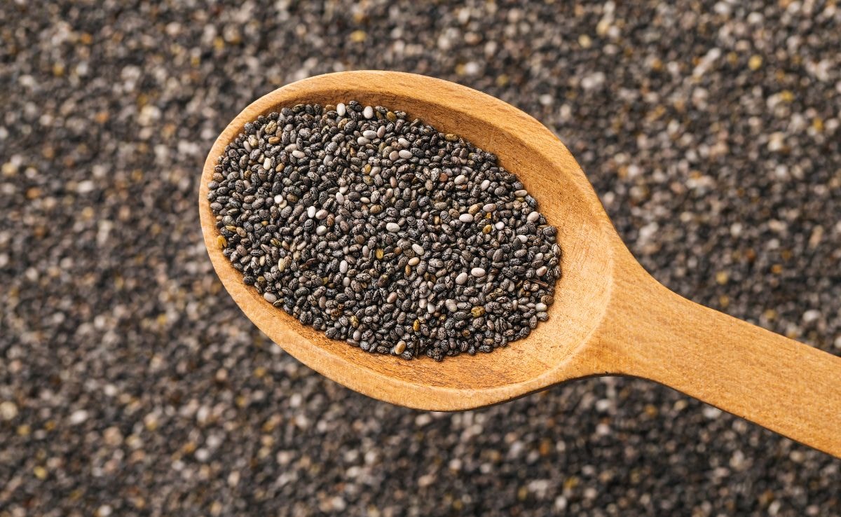 How Many Tablespoons Of Chia Seeds Should You Consume In A Day? Doctor ...