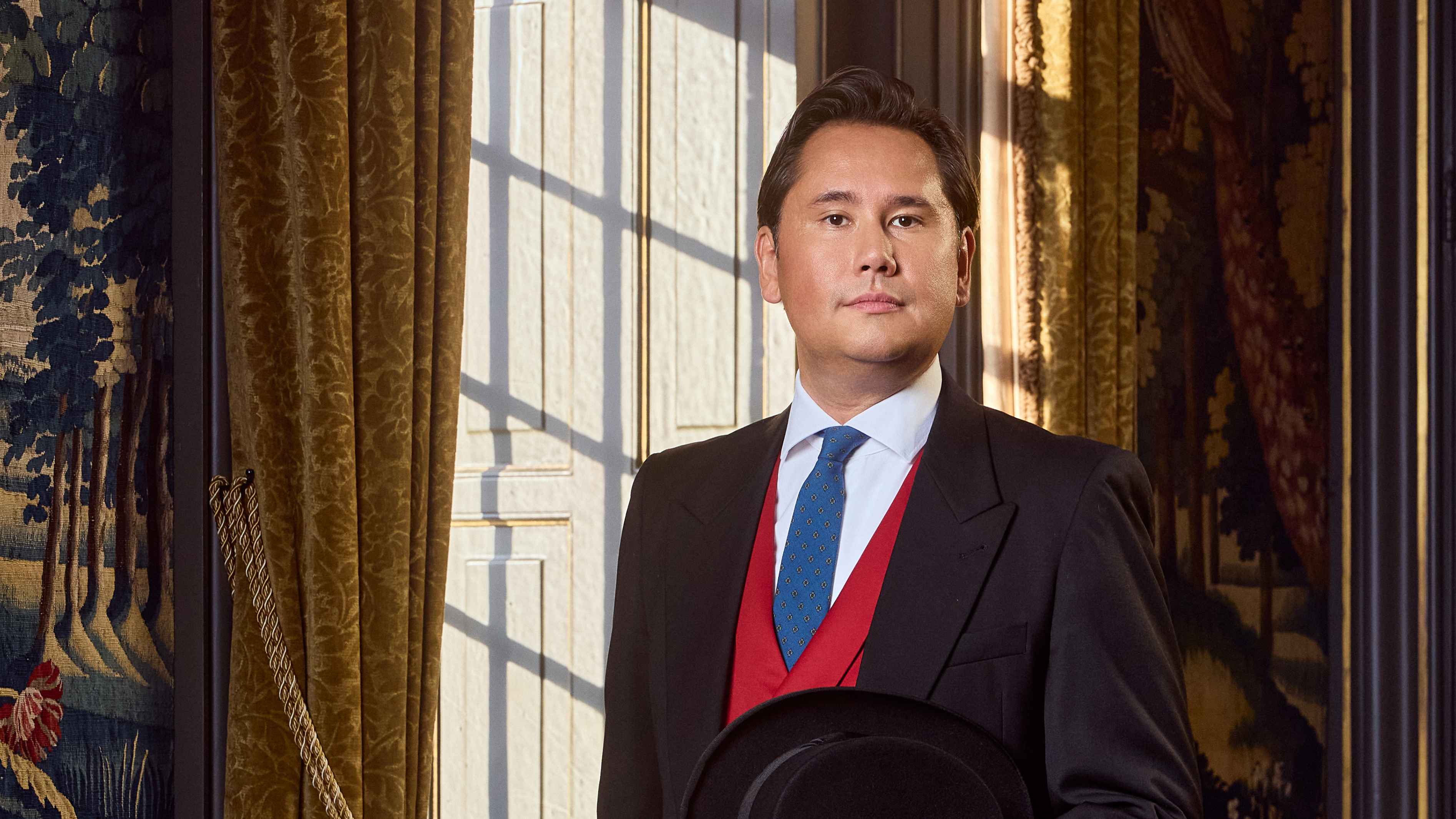 RTL onthult deelnemers nieuwe serie 'Bij de Jonge Adel': van etiquette ...