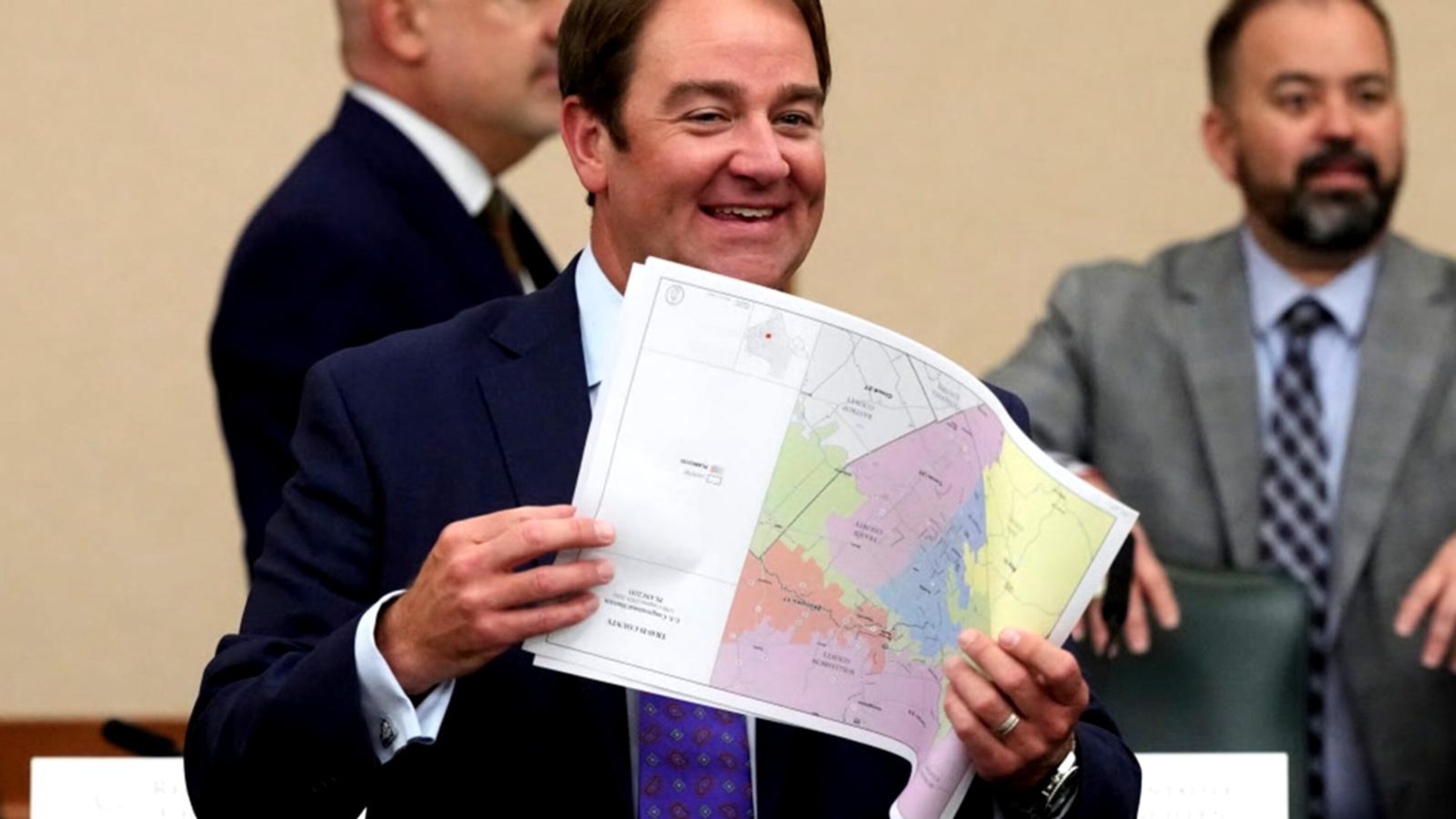Texas State House passes new Republican-friendly district maps
