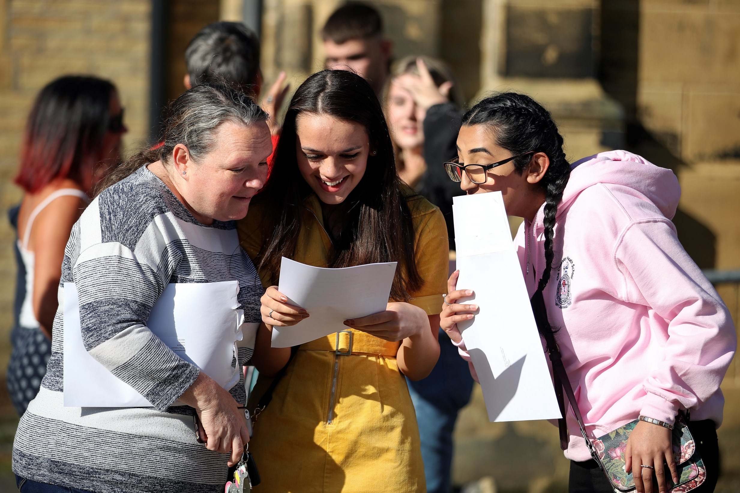 The GCSE grades explained for parents: What marks 1-9 really mean