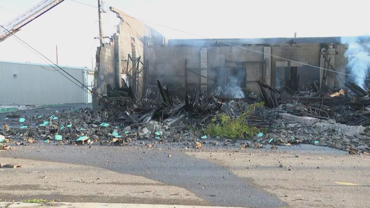 Fire destroys commercial structure near North Madelia and East ...
