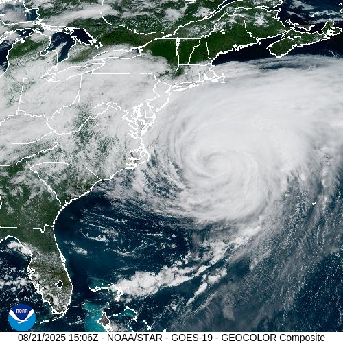 Massive Hurricane Erin continues to batter North Carolina while NHC ...