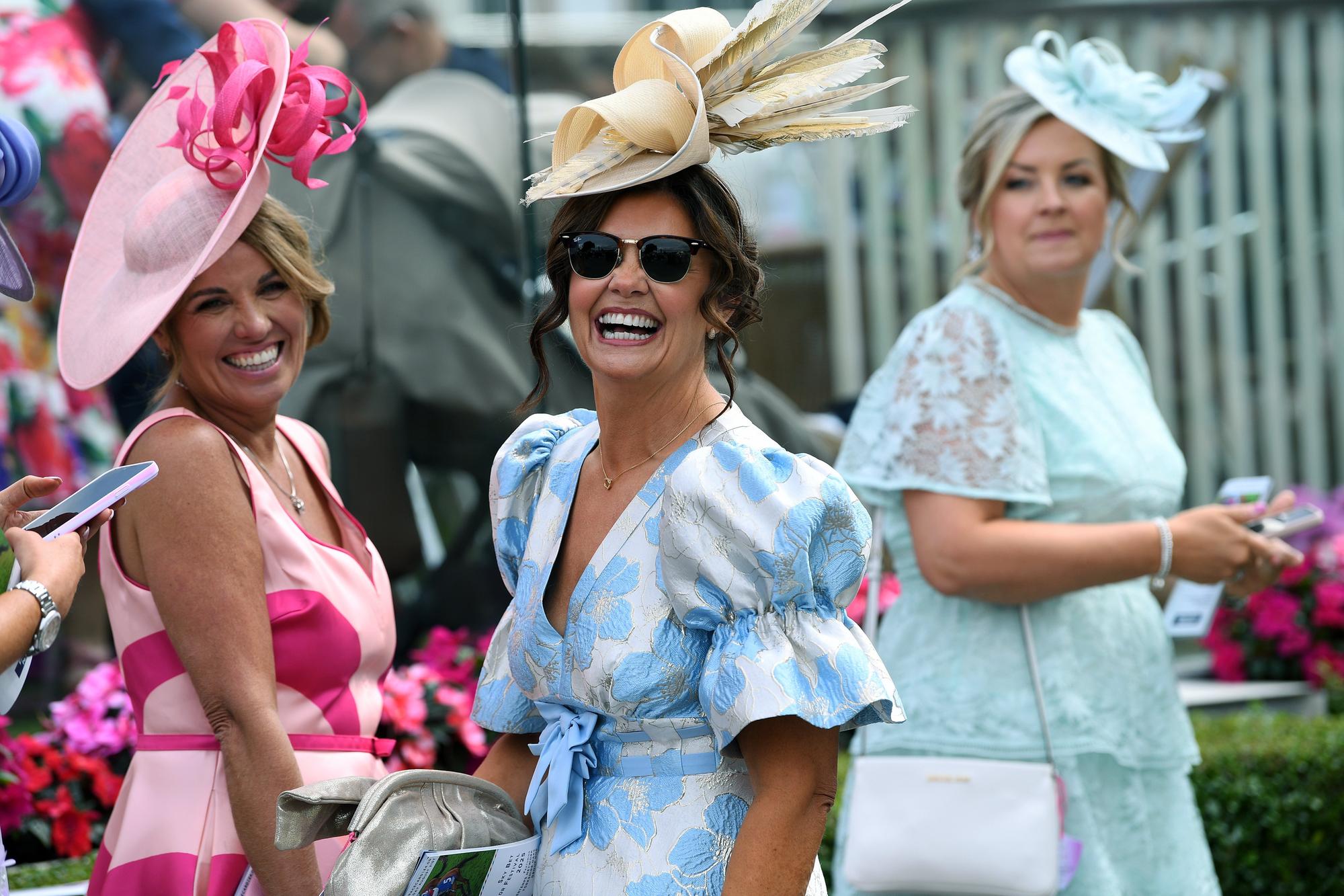 York Races Ebor Festival: Best pictures of Yorkshire Oaks and Ladies ...