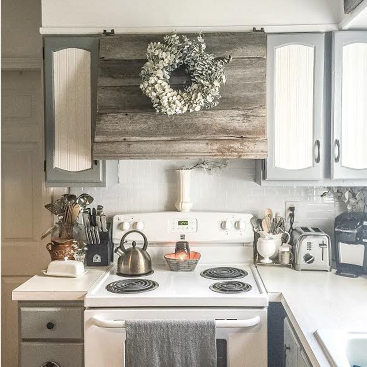 9 Creative Range Hood Cover Ideas