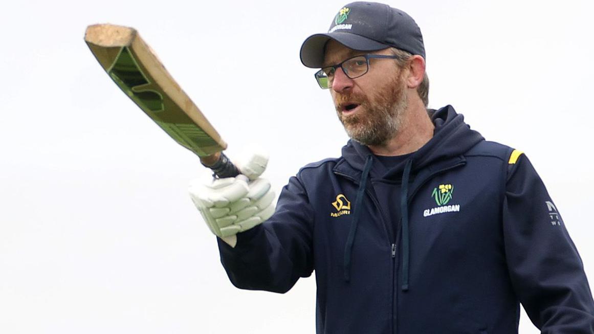 Coach Dawson signs three-year Glamorgan extension