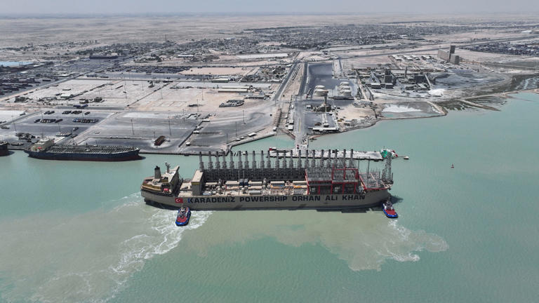 Turkish power barge arrives off Iraq to ease electricity crisis