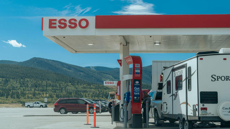 Gas prices in Canada are rising by up to 21 c/L tomorrow but here's ...
