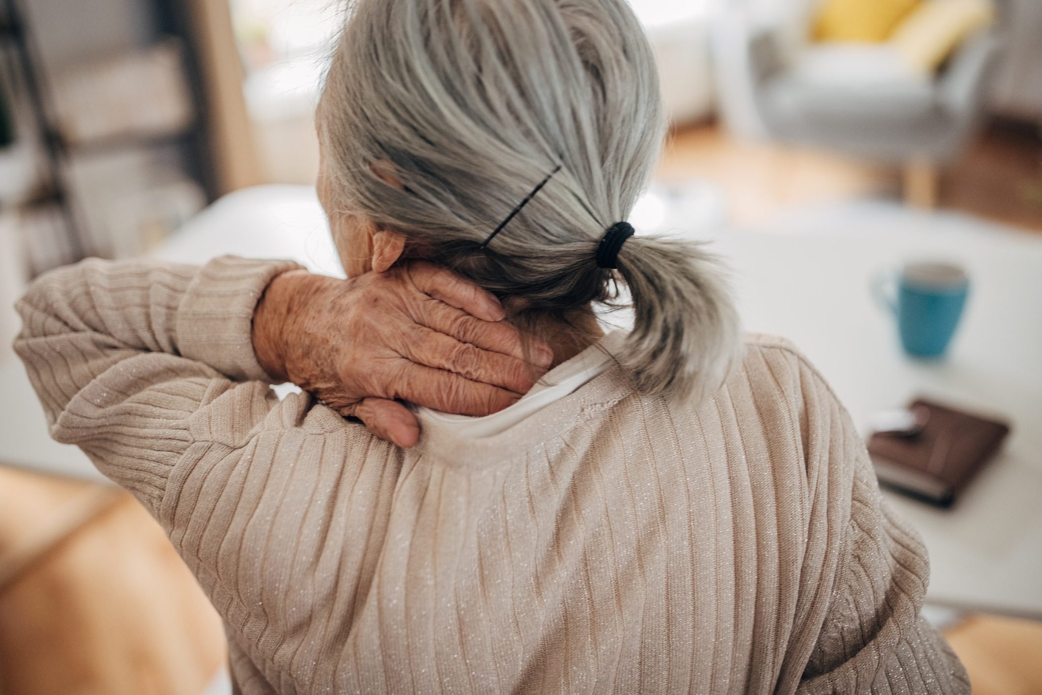5 Mini Heart Attack Symptoms Expert Doctors Say Are Commonly Missed