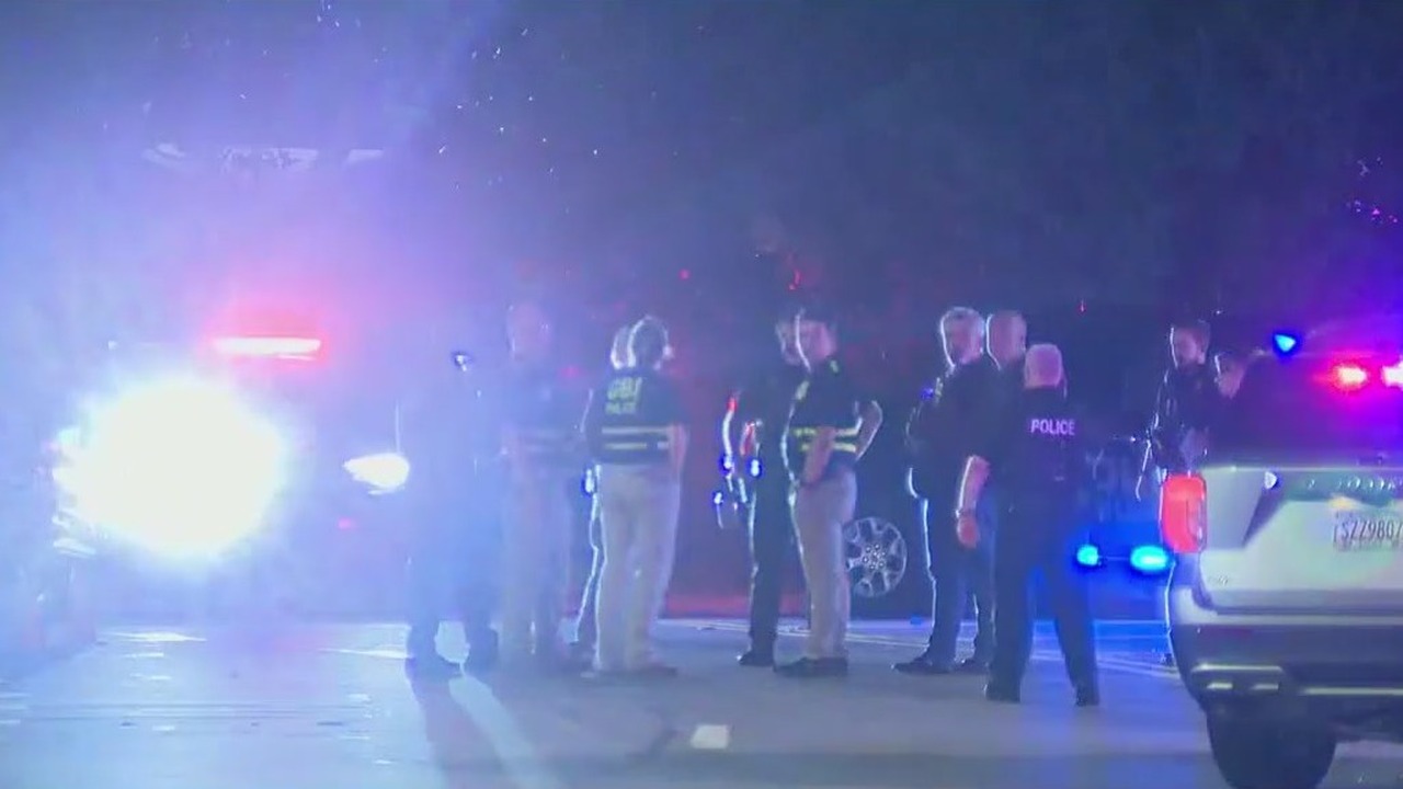 Officer fires at Perimeter Mall burglary suspects