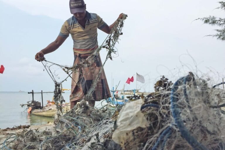 New coalition focuses on ‘reuse’ to tackle top polluter Indonesia’s ...