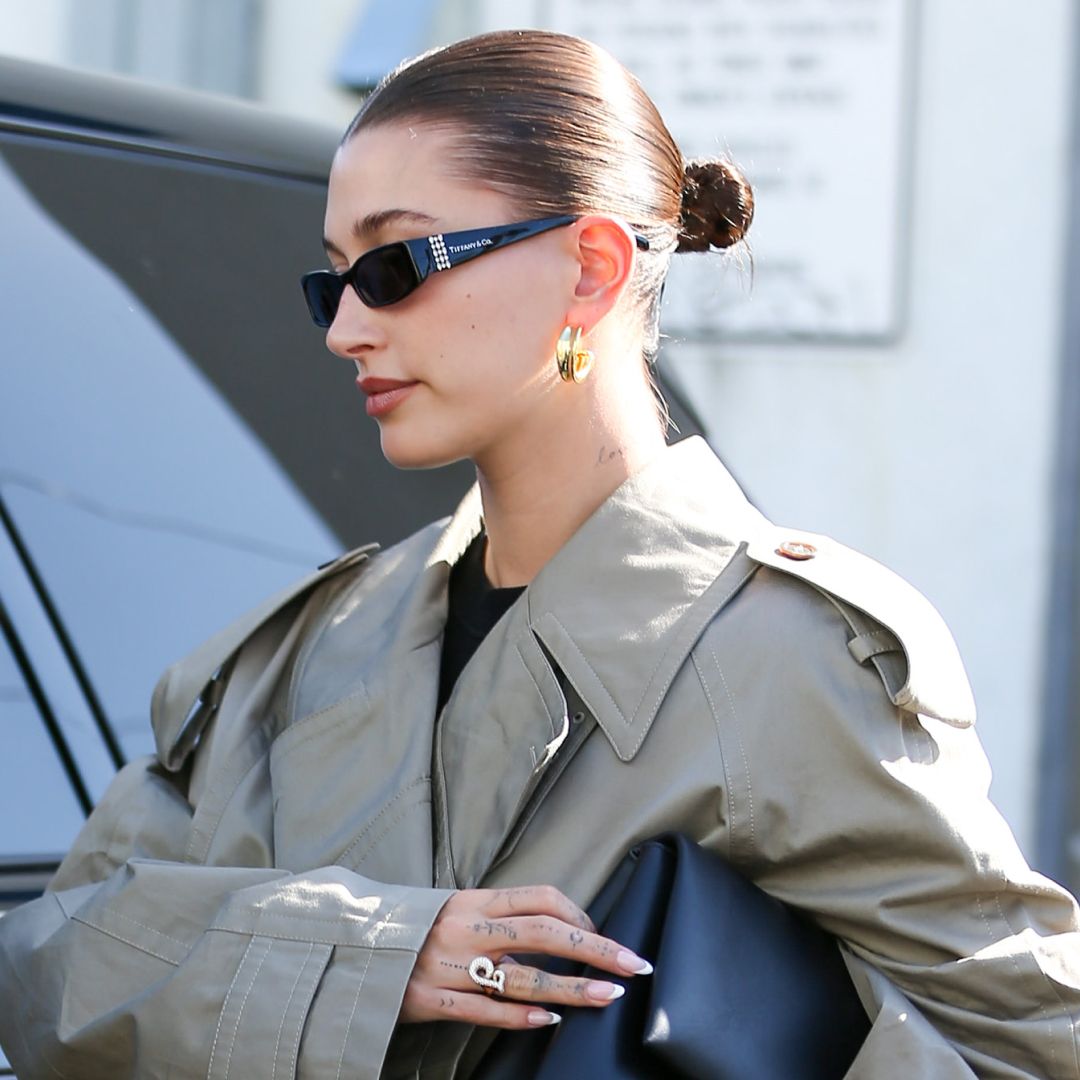 Hailey Bieber Test-Drives Fall 2025's Indigo Denim Trend With Summer's ...